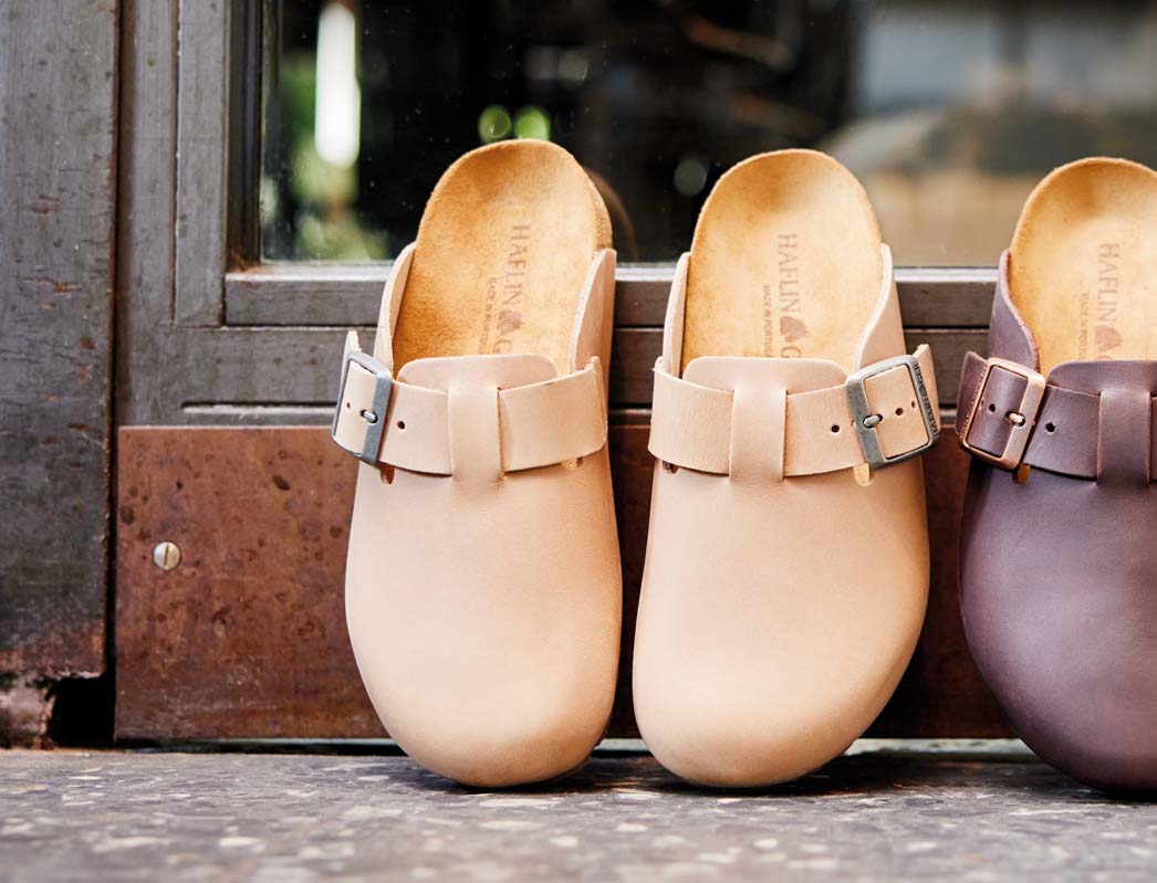 HAFLINGER Porto Damen und Herren Leder Clogs, taupe